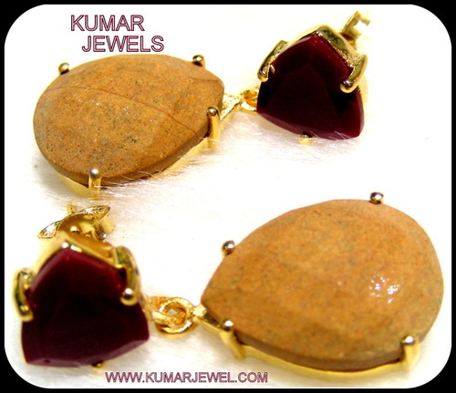 Dusty Ear Tops at Best Price in Jalandhar, Punjab | Kumar Jewels