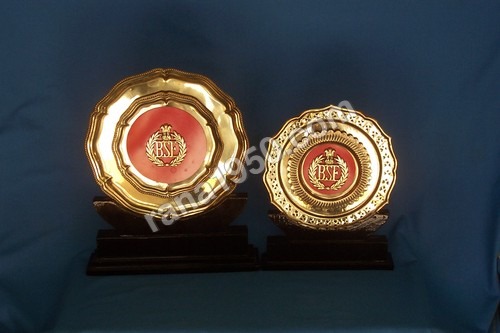 Trophy Momentous at Best Price in Malerkotla, Punjab | Rana Enterprises