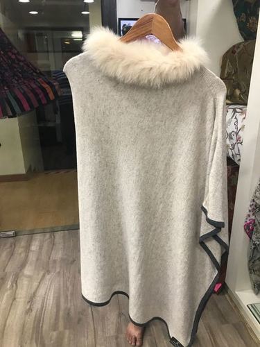 Woolen Item at Best Price in New Delhi, Delhi | Sanzays Cashmere Craft