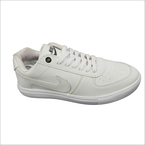 Washable Washable Mens White Casual Shoes at Best Price in Agra | Guru ...