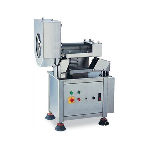 Manufacturer of 'Capsule Machine' from Vasai by Kapsan Pharmatech