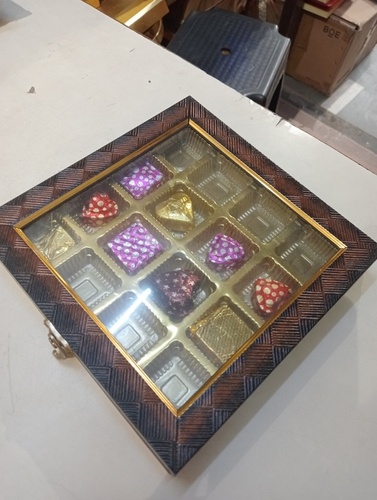 Sr Chocolate Boxes 16 Cavity at Best Price in Delhi | Sr Box Makers