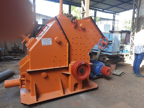 Red Horizontal Shaft Impactor at Best Price in Vadodara | Industrial ...