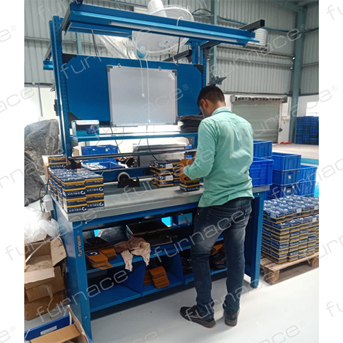 Packaging Work Bench at 28000.00 INR in Navi Mumbai, Maharashtra | Fabtech India