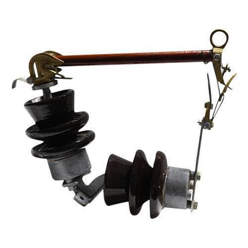 Drop Out Fuse Bracket Type Porcilain Application: Industrial at Best ...