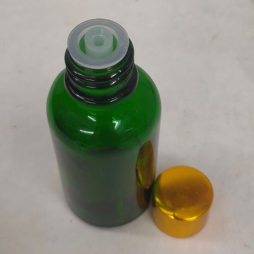 30ml Green Glossy Glass Bottle With Golden Cap Capacity: 30 Milliliter ...