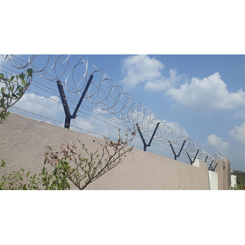 Ms Angle With Barbed Wire And Concertina Coil Fencing - Application ...