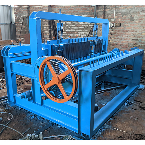 Industrial Mechanical Crimped Wire Mesh Machine - Voltage: 200 Volt (v ...