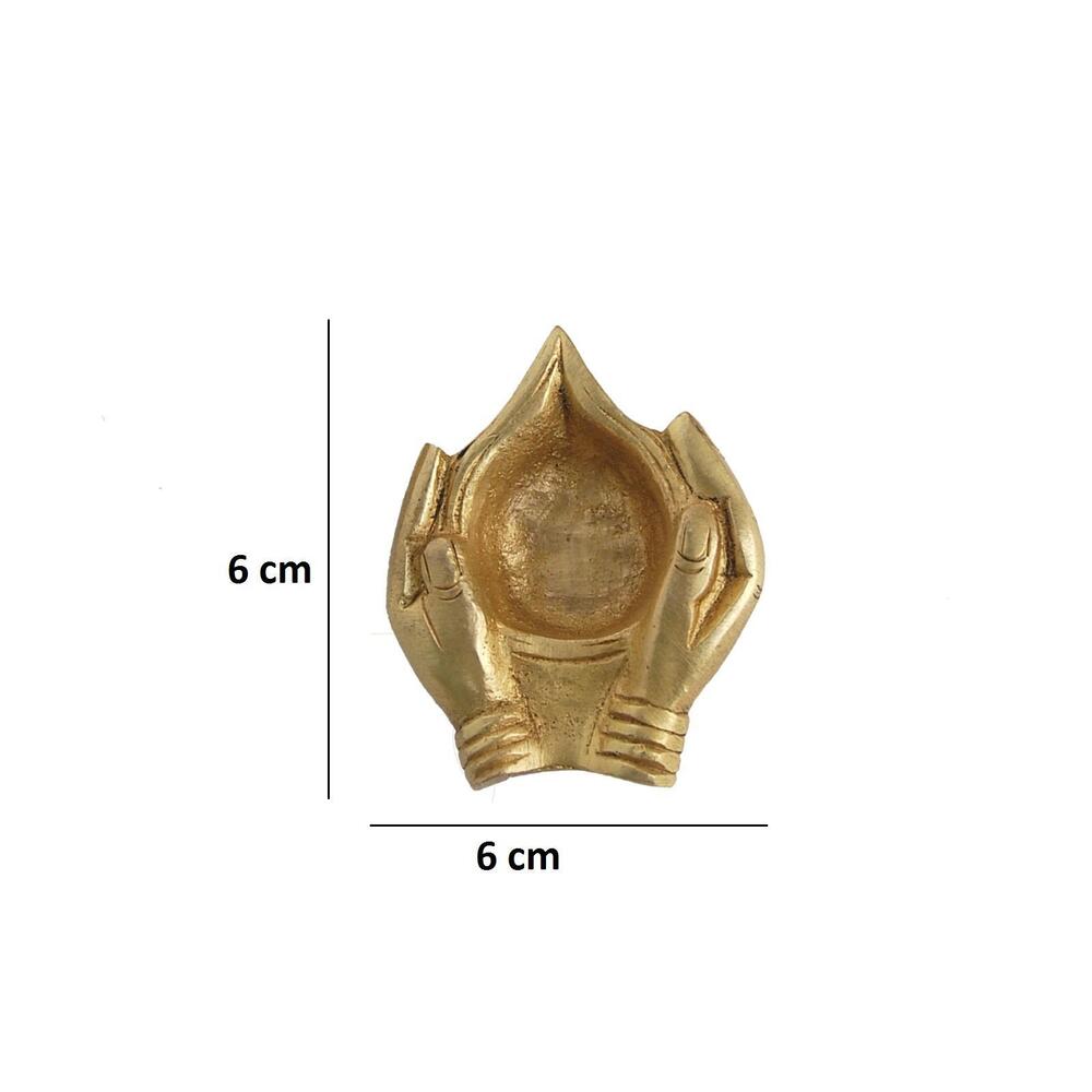 Handmade Indian Puja Brass Oil Lamp - Diya Lamp Engraved Design Dia at ...