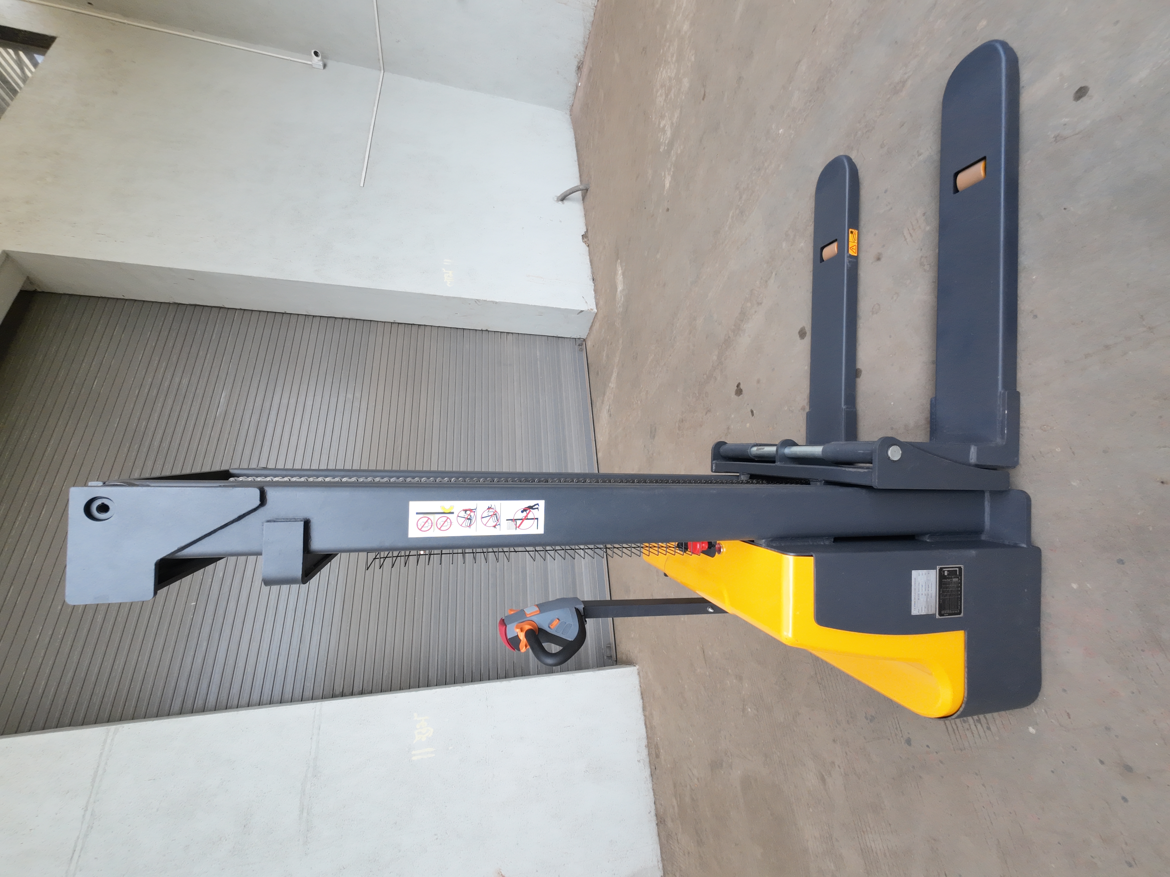 Fully Electric Operated Stacker at 150000.00 INR in Surat | R B ...