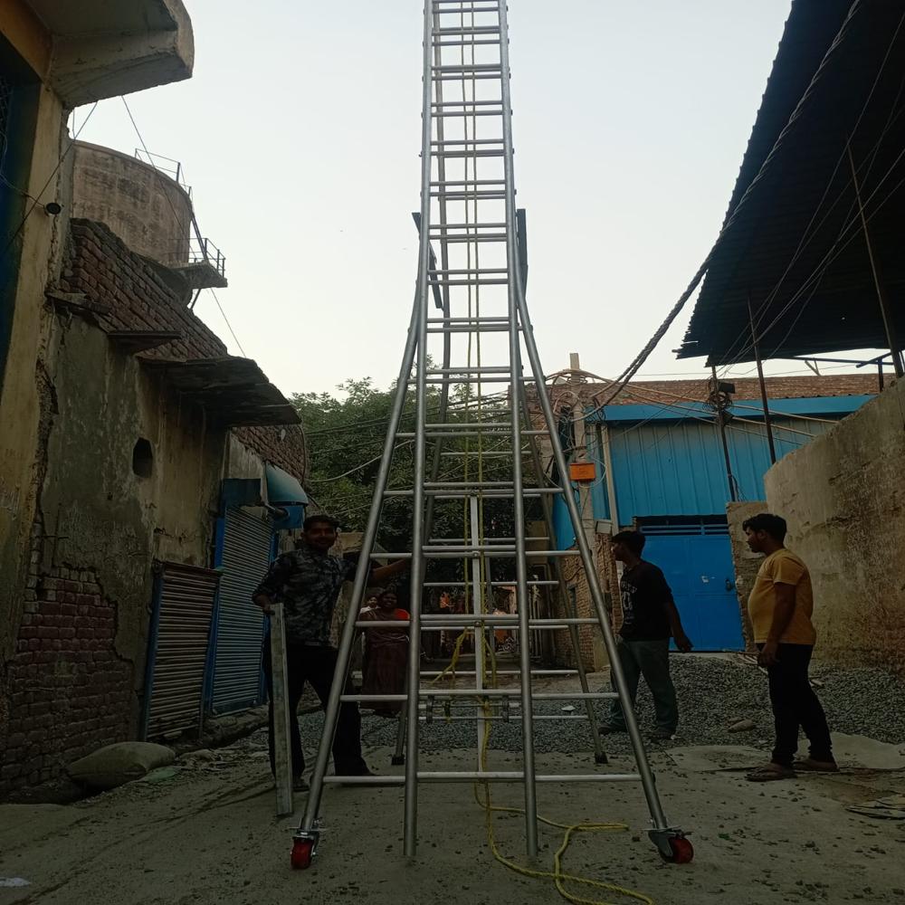 Aluminium Self Support Tower Ladder at 15000.00 INR in Delhi | Gupta ...