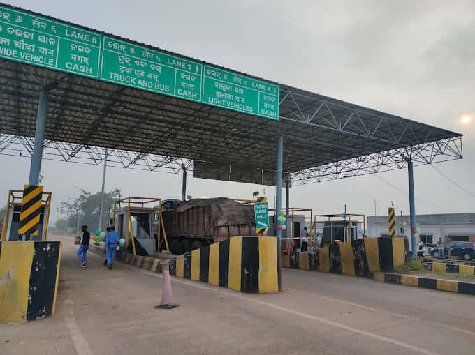 Toll Booth Barrier at 55000.00 INR in Kolkata, West Bengal | Srtec ...