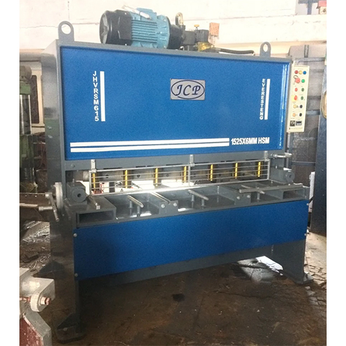 30 Ton Hydraulic Shearing Machine at Best Price in Rajkot | Everest ...