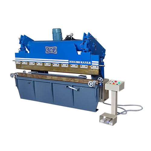 Mini Hydraulic Press Brake Machine at 850000.00 INR in Rajkot | Everest ...