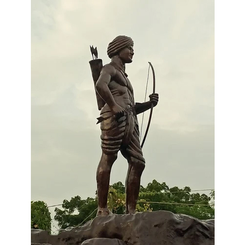 Birsa Munda Frp Sculpture - Color: Brown at Best Price in Ahmedabad | Sandip Devendrabhai Upadhyay