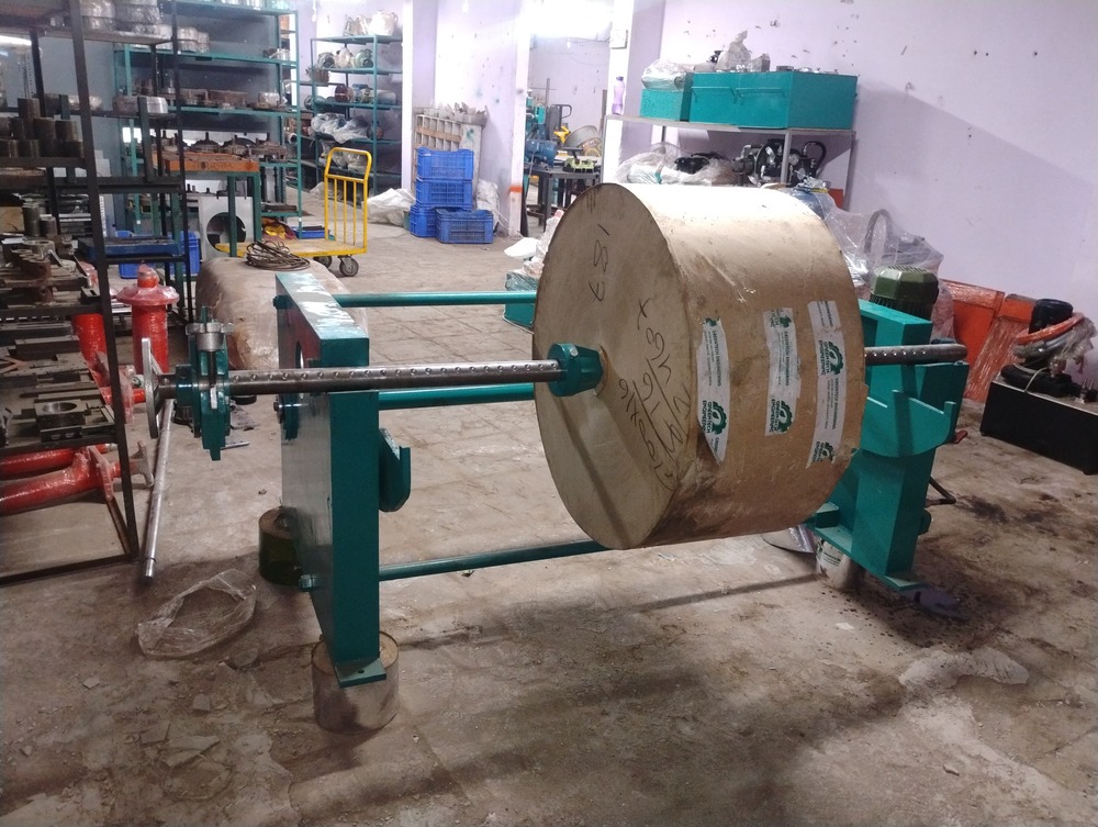 Hydraulic Self Loading Reel Stand at 147500.00 INR in Surat | Greentech ...