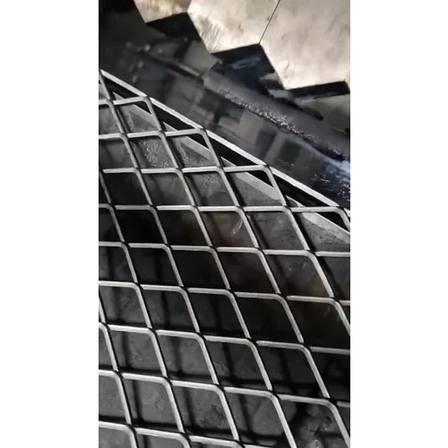 Ms Expanded Mesh - Color: Silver at Best Price in Pune | Swan Multi ...