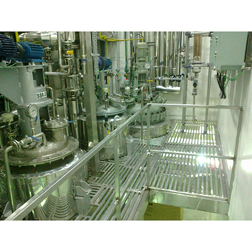 Full Ss Unit Setup With Pipelines, Tanks Platform Structure And ...