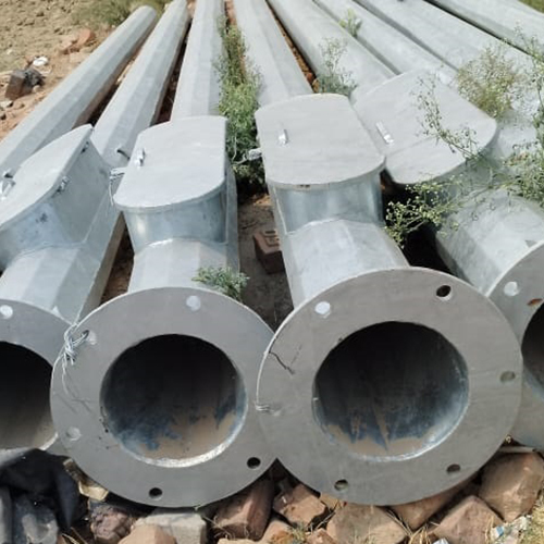 12.5 Mtr High Mast Pole - Color: As Per Requirement at Best Price in ...