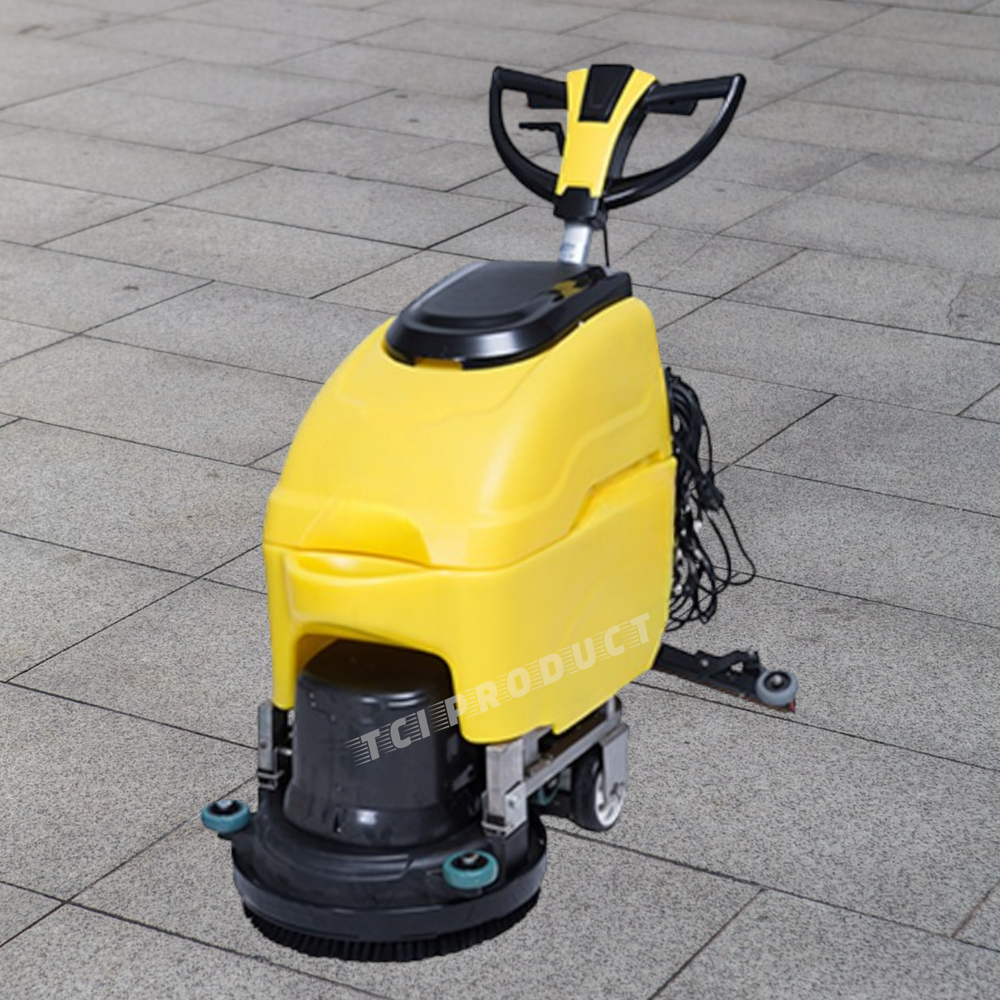 Auto Scrubber Drier Heavy Duty Floor Cleaning Machine at 105020.00 INR ...