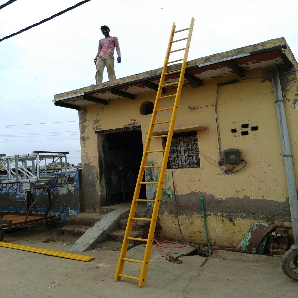 Frp Stright Ladder at 649.00 INR in Delhi, Delhi | Amit Quality Product Co.