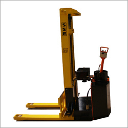 Straddle Stacker at Best Price in Kolkata, West Bengal | S & S Enterprise