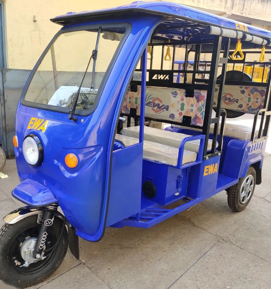 Passenger Electric Auto Rickshaw - Charging Time: 4-5 Hours - Charging ...