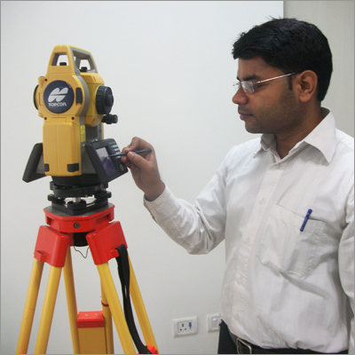 Topcon Total Stations at Best Price in New Delhi, Delhi | Sankon ...