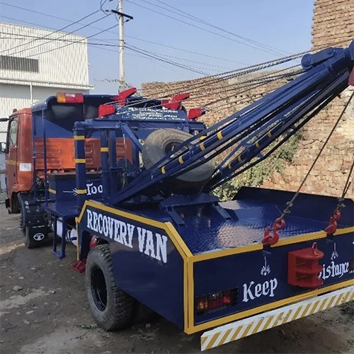 Vehicle Recovery Van at Best Price in Ghaziabad, Uttar Pradesh | Genx ...