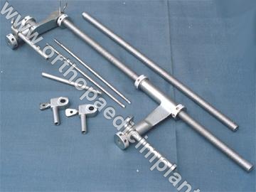 Large Femoral Distractor at Best Price in Delhi, Delhi | Kaushik ...