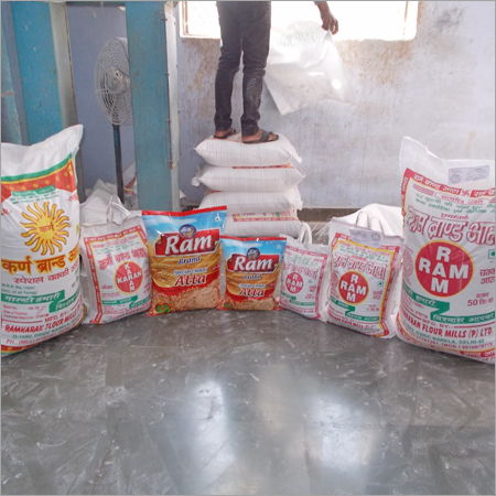 Fresh Wheat Flour at Best Price in Delhi, Delhi | Ram Karan Flour Mills ...