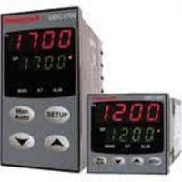 Universal Controller at Best Price in Pune, Maharashtra | Emerald ...