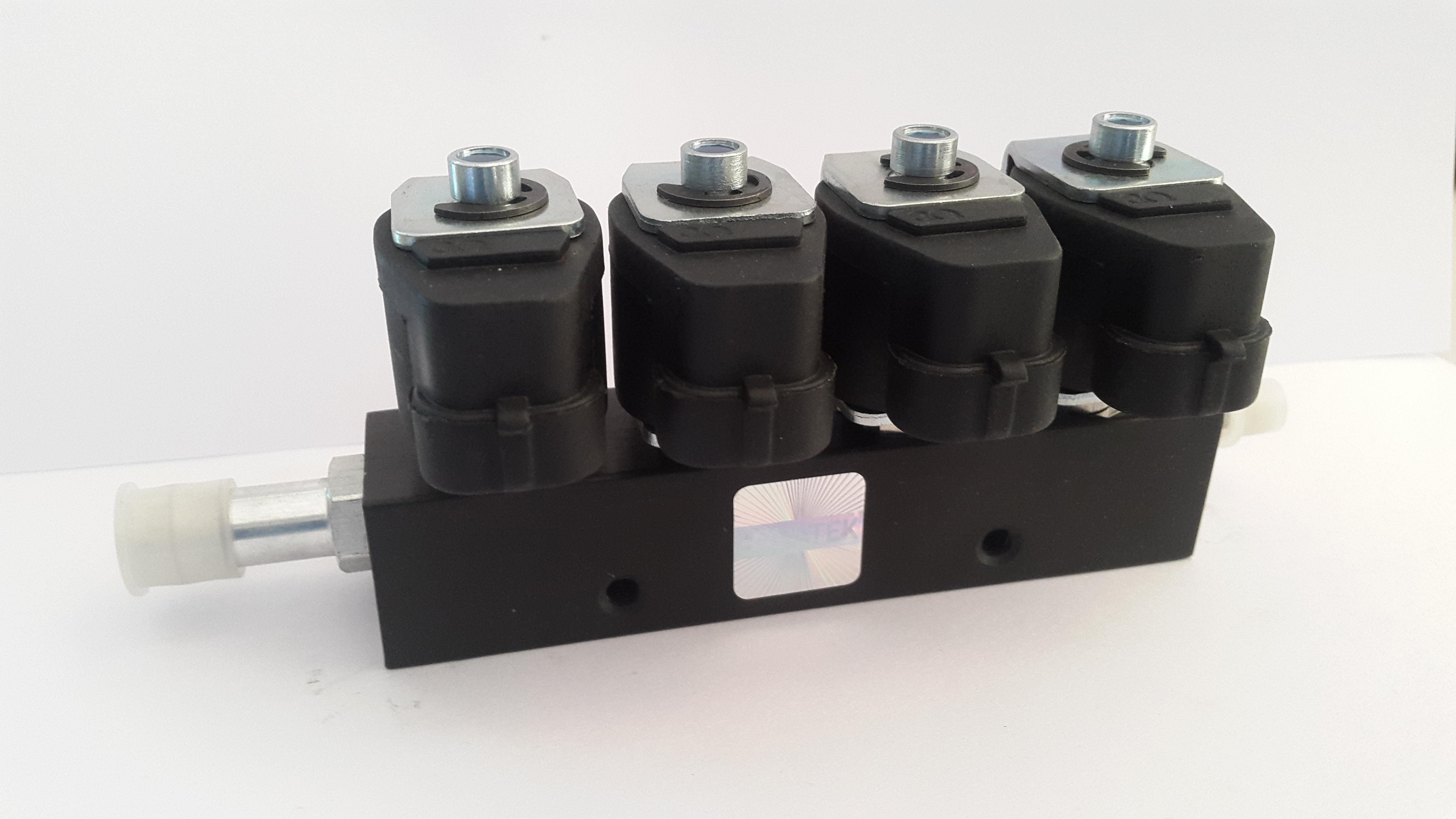 Cng Gas Injector Black at Best Price in Bhavnagar | Akash Engineering