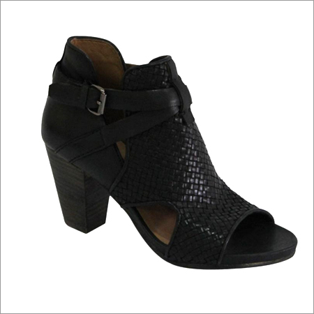 Black Ladies Leather Sandal at Best Price in Panchkula | Drish Shoes ...