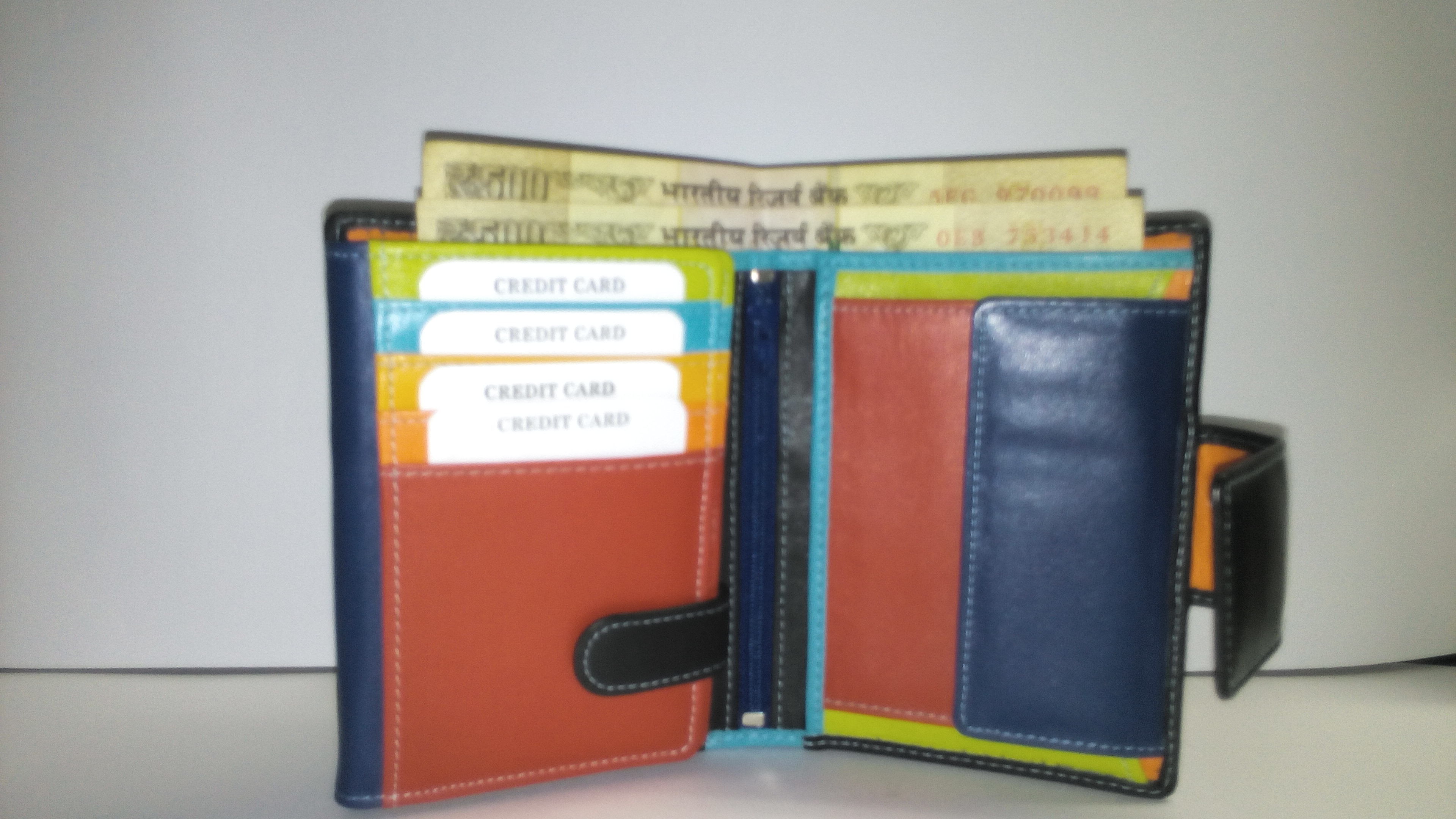 Leather Gent Wallet at Best Price in Kolkata, West Bengal | Bharat ...