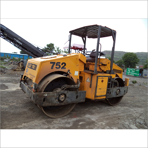 L & T Case - 752 Roller at Best Price in Pune | Vision Infra Services