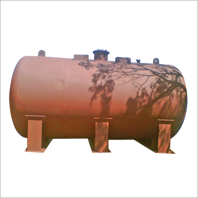 Storage Tank at Best Price in Pune, Maharashtra | Pinnacle Equipments ...