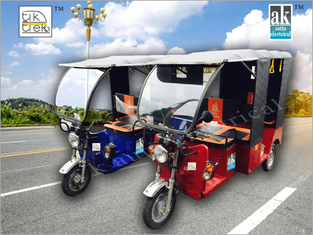 2 Seater Electric Rickshaw at Best Price in Raipur | Saarthi E Rikshaw