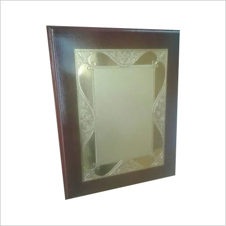 Wooden Trophy Shields at Best Price in Moradabad, Uttar Pradesh | Vasu ...