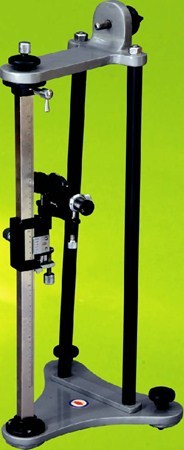 Cathetometer L-shaped at Best Price in Ambala, Haryana | Jain ...