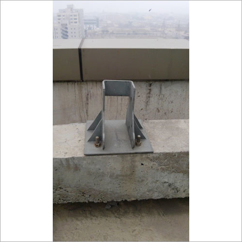 Roof Mounted Davit Bracket at Best Price in New Delhi | Infinite Facade ...