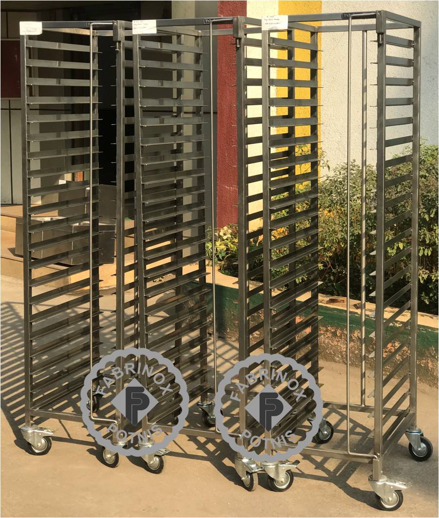 Ss Gn Pan Trolley at Best Price in Navi Mumbai | Fabrinox Potnis (india ...