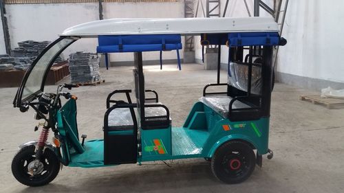 Etot e rickshaw price store