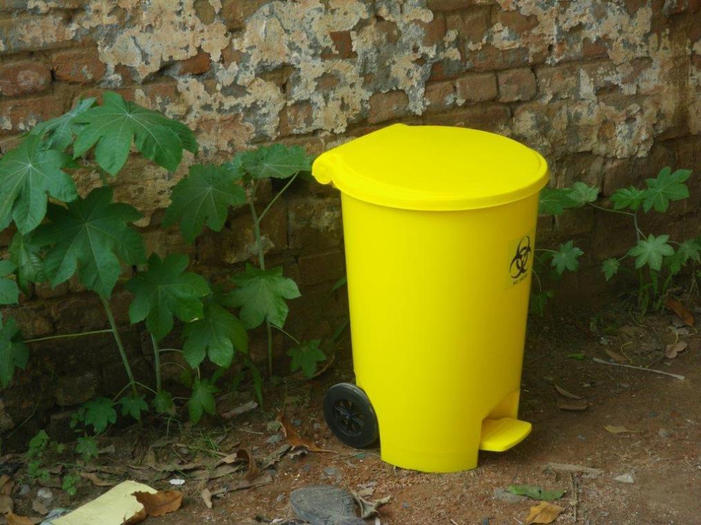 Bio Medical Waste Disposal Bin 55l Application: Hospital at Best Price ...
