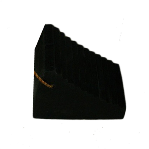 Contour Wheel Chock at Best Price in Mumbai, Maharashtra | Rohnil Polymers