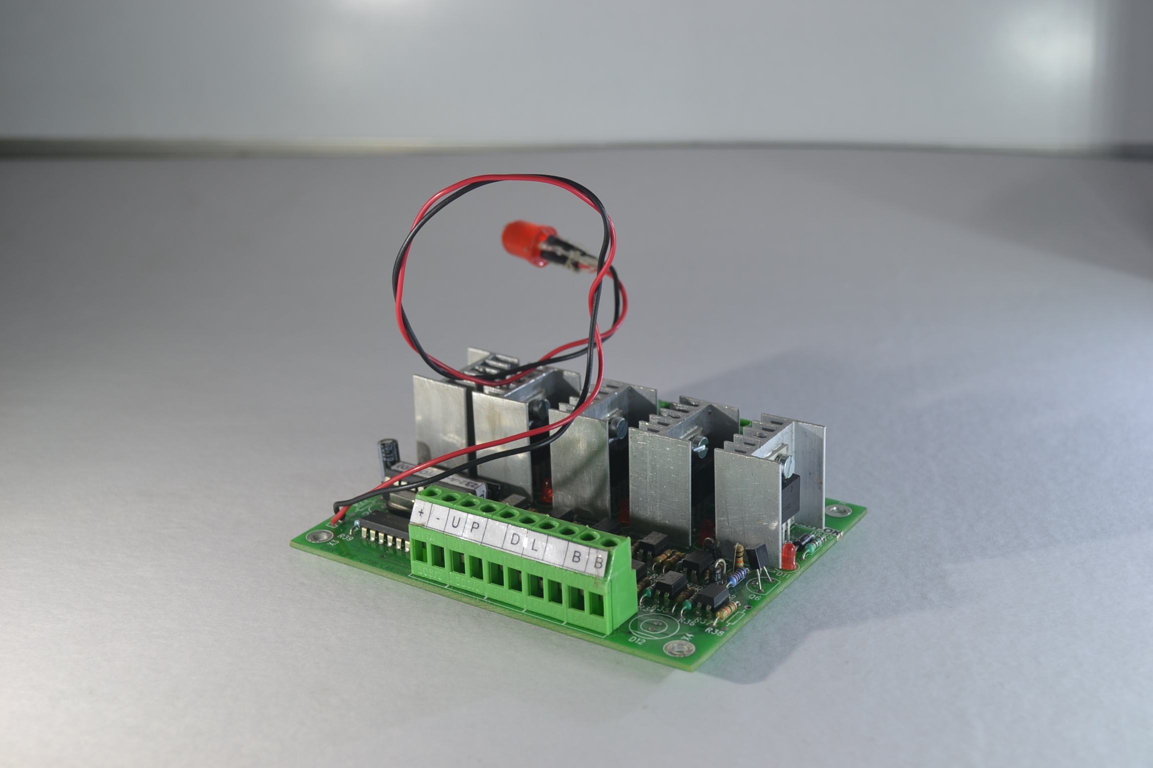 Car Lift Controller at Best Price in Vasai, Maharashtra | Akshaya ...