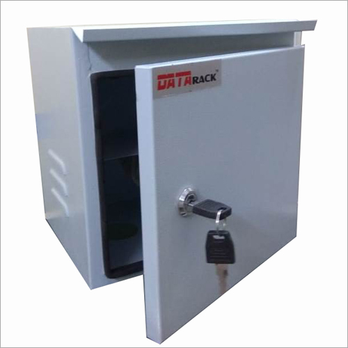 Pole Mounting Box Enclosure at Best Price in Mumbai | Innova Systems ...