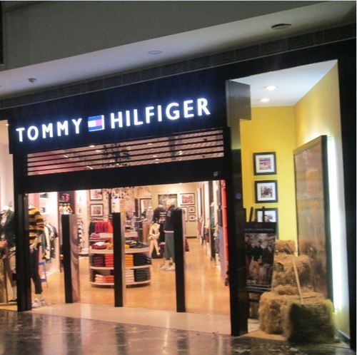 Retail Store Signage at Best Price in New Delhi, Delhi | Shakoorji & Co.