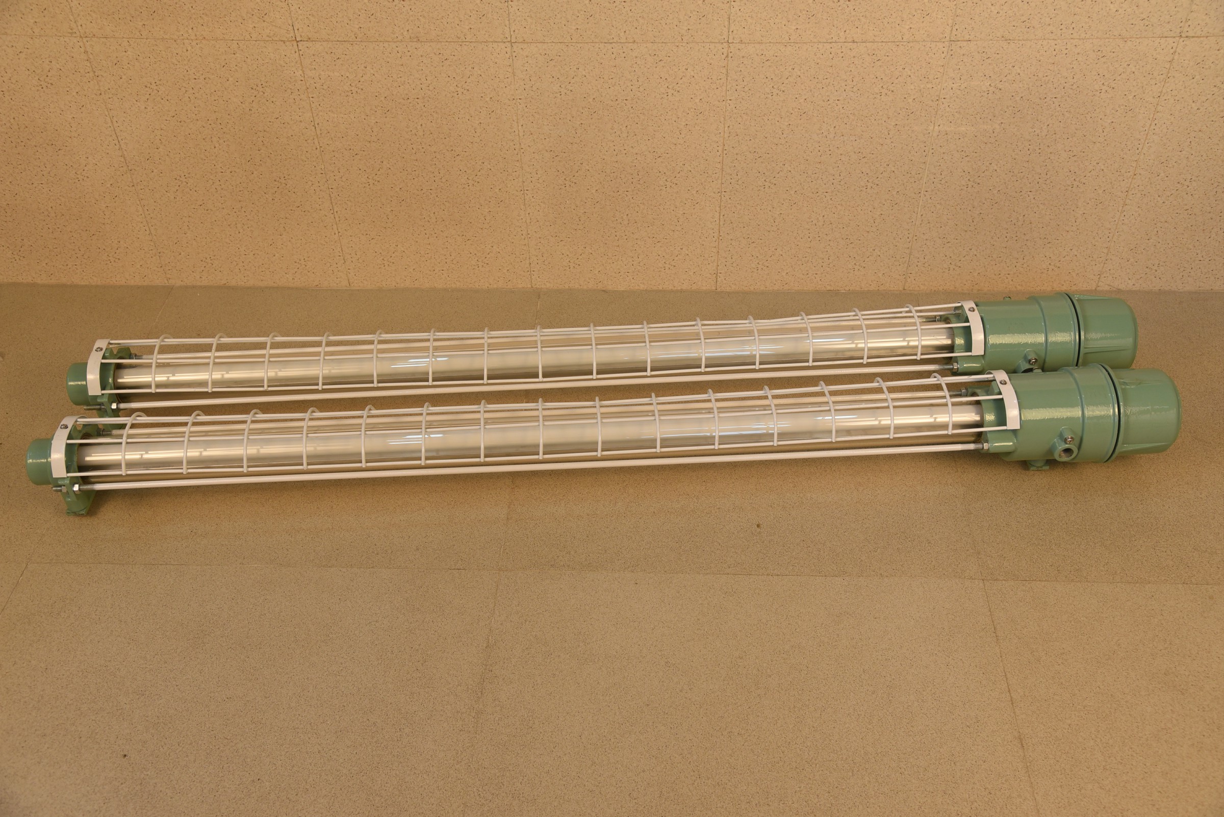 Flameproof / Explosionproof Tube Light Fitting 1x20w Led at 3419.64 INR ...