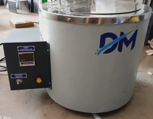Round Water Bath at Best Price in Ahmedabad, Gujarat | Dm Instruments